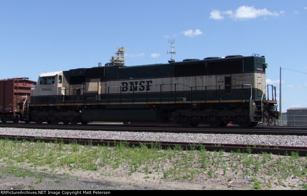 BNSF 9806